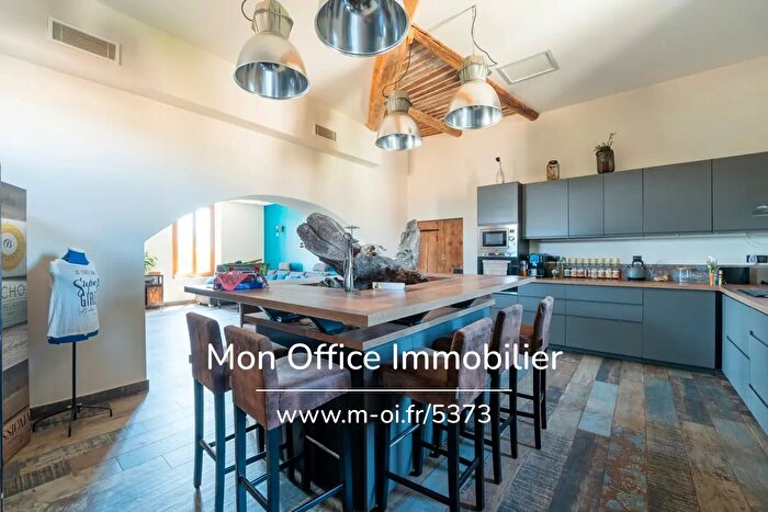 Appartement à vendre - La Fare-les-Oliviers - 5 pièces - 4 chambres