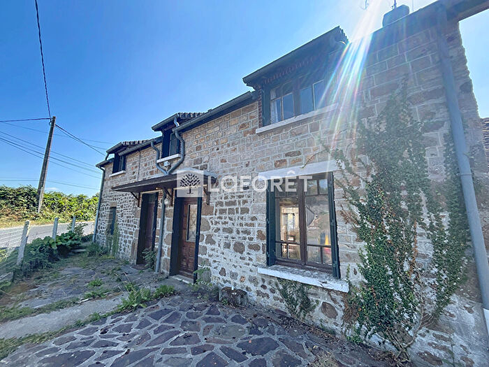 Maison 4 pièces à vendre à Champsecret