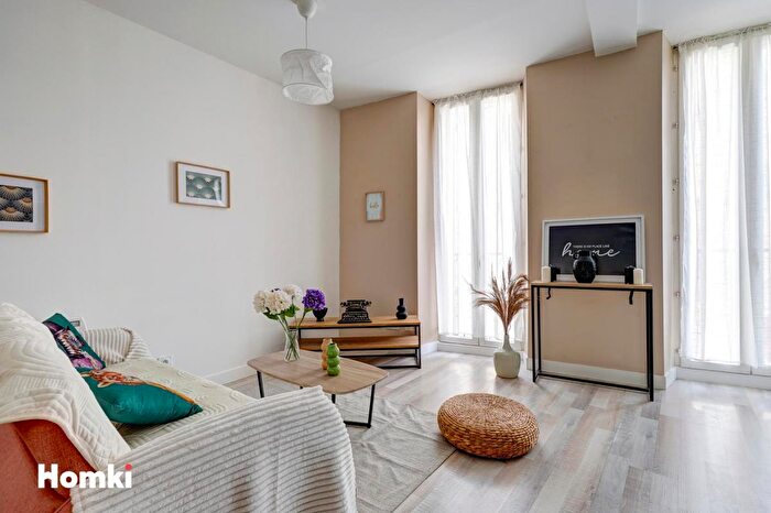 Maisons à vendre et appartements à louer - 1