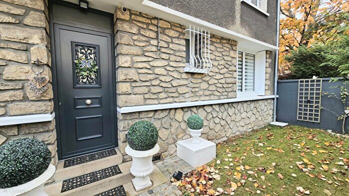 Maison à vendre - Sotteville-lès-Rouen, Henri Gadeau de Kerville, Quatre Mares, Stade - 8 pièces - 3 chambres