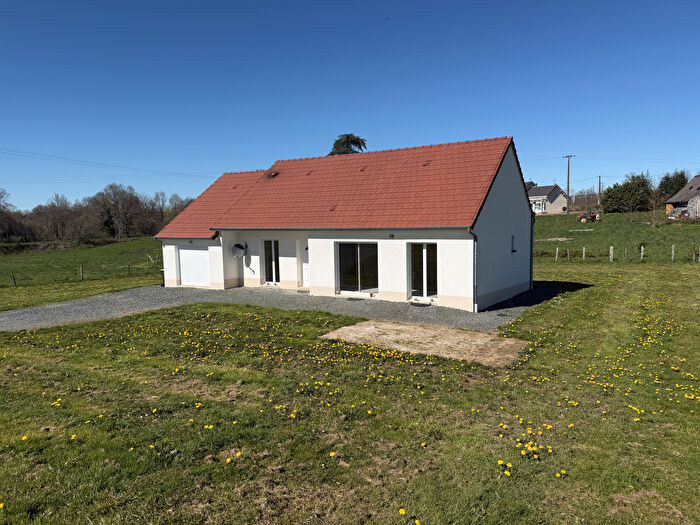 Maison à louer - Concèze - 4 pièces - 3 chambres