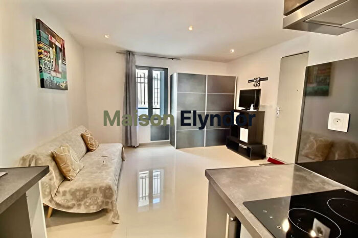 Appartement 1 pièce à louer à Montreuil, Bas Montreuil, Bobillot