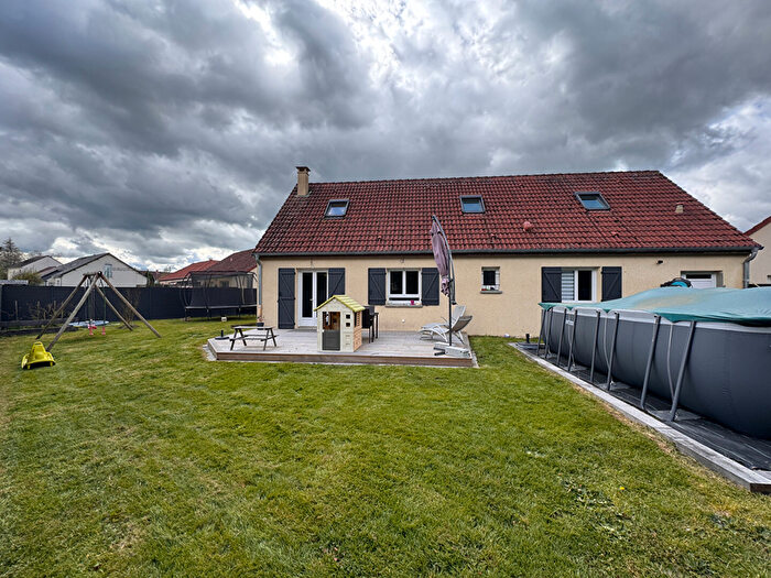 Maison à vendre - Étang-sur-Arroux - 5 pièces - 4 chambres