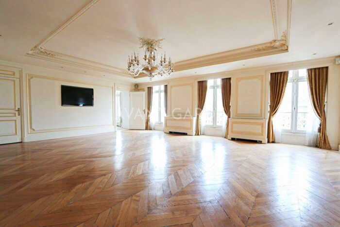 Triangle d'Or, Paris 8ème arrondissement : Appartement 10 pièces à louer