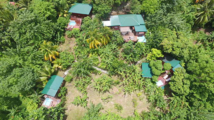 Maison à vendre - Rivière-Pilote - 6 pièces - 5 chambres