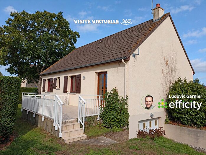 Saint-Germain-de-Tallevende-la-Lande-Vaumont : Maison 4 pièces à vendre