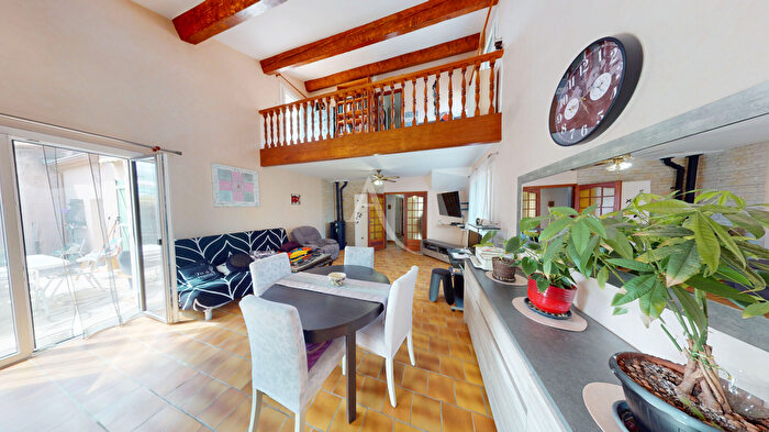 Maison à vendre - Marguerittes - 5 pièces - 3 chambres