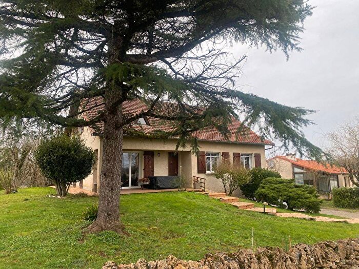 Maison à louer - Ouest, Villefranche-de-Rouergue - 5 pièces - 4 chambres