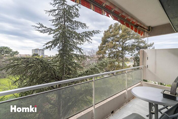 Appartement à vendre - Marseille e , Saint-Tronc - 3 pièces - 2 chambres