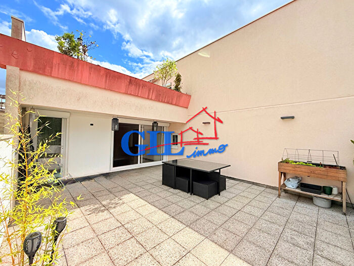 Savigny-le-Temple, Plessis-le-Roi : Appartement 4 pièces à vendre