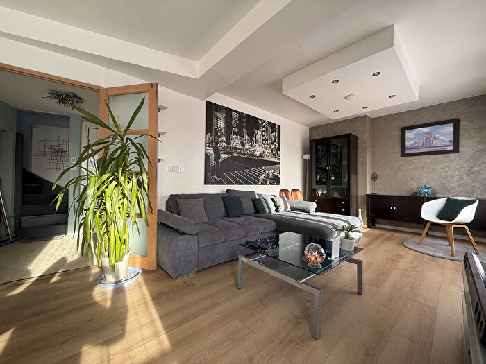 Lille, Fives : Appartement 4 pièces à vendre
