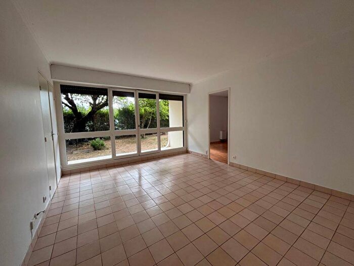 Appartement 3 pièces à Bourgogne, Les Ulis, à louer