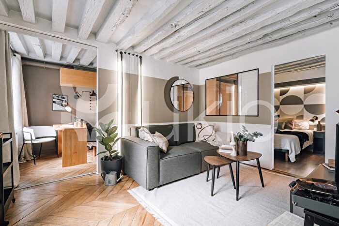 Appartement à louer - Palais Royal, Paris er arrondissement - 3 pièces - 2 chambres