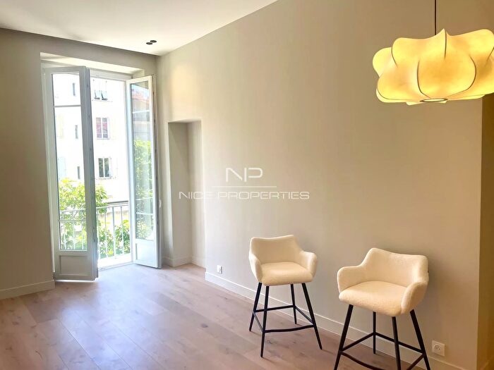 Appartement 3 pièces à Nice, Carabacel, à vendre