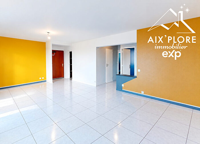 Vaulx-en-Velin, Village : Appartement 4 pièces à vendre