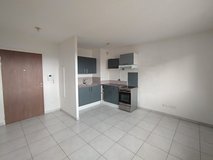 Appartement 1 pièce à Annemasse, Centre-ville, à louer