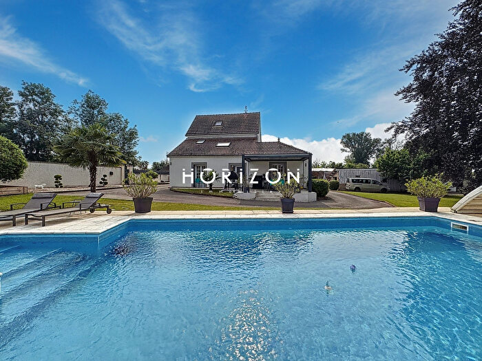 Maison à vendre - Pierre-de-Bresse - 8 pièces - 6 chambres