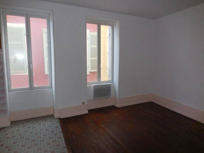 Appartement à louer - Centre Ville, Mâcon - 2 pièces - 1 chambre