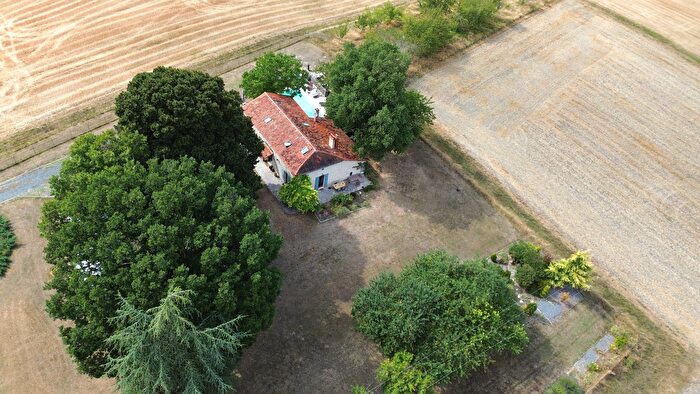 Maison à vendre - Bellon - 6 pièces - 4 chambres