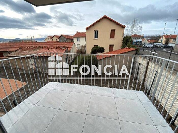 Appartement à louer - Le Brezet, Clermont-Ferrand - 3 pièces - 2 chambres