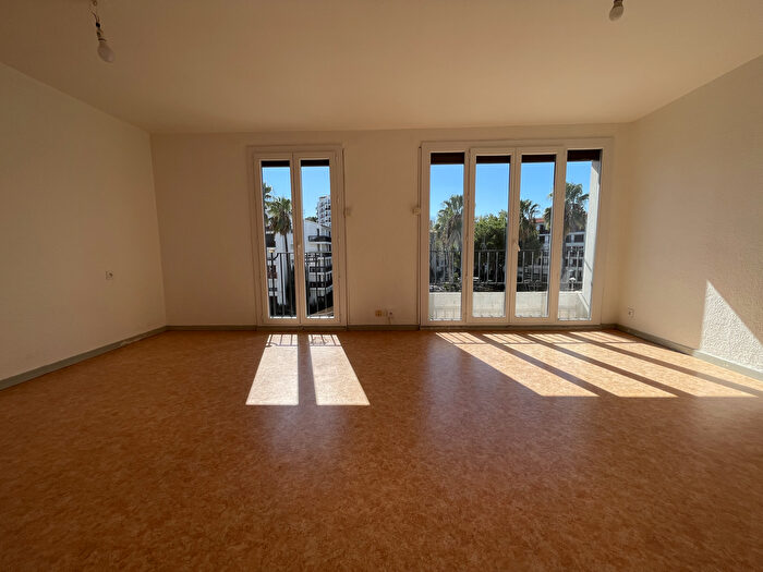 Appartement à vendre - Perpignan, Moulin-à-Vent, Vertefeuille - 3 pièces - 2 chambres