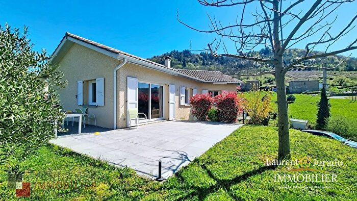 Maison à vendre - Vaux-en-Beaujolais - 5 pièces - 3 chambres