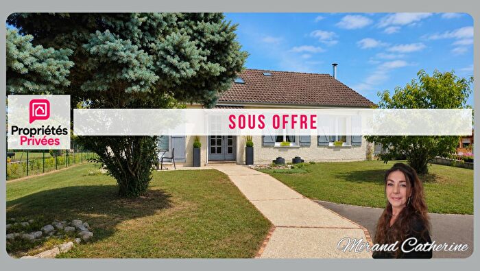 Maison 4 pièces à Voué, à vendre