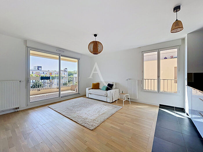 Saint-Germain-en-Laye, Hennemont : Appartement 3 pièces à vendre
