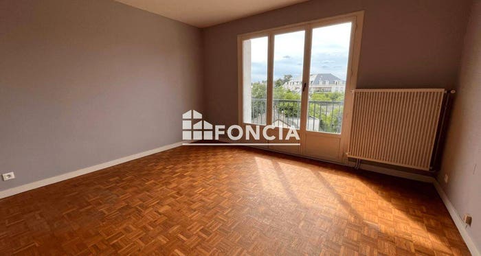 Appartement 2 pièces à De Gaulle-Ménardière, Saint-Cyr-sur-Loire, à louer