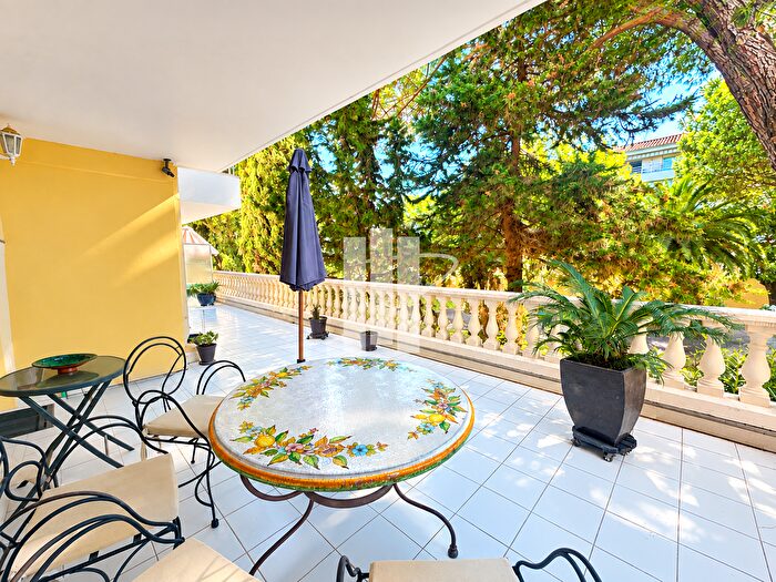 Fréjus, Centre-ville : Appartement 4 pièces à vendre