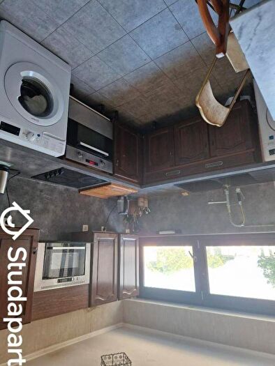 Appartement à louer - Ile de France, Les Ulis - 1 pièce - 6 chambres