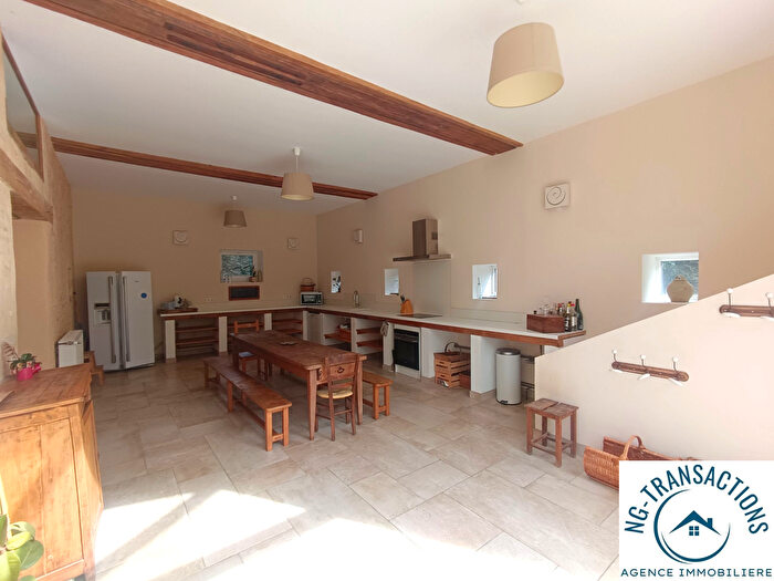 Maison à vendre - Entrains-sur-Nohain - 10 pièces - 5 chambres