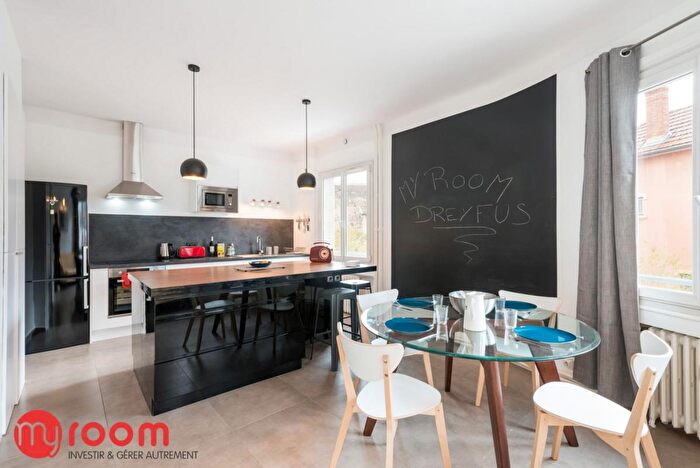 Appartement à louer - Lyon e , Monchat - 1 pièce