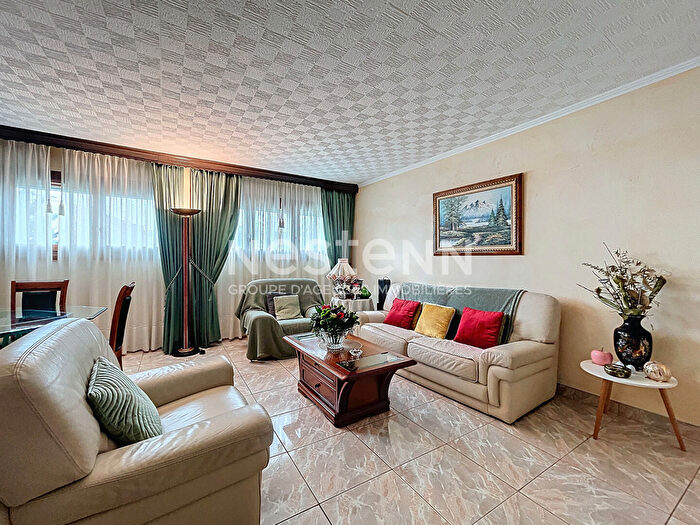 Appartement à vendre - Chilly-Mazarin, Nord - 4 pièces - 2 chambres