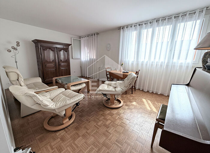 Appartement 4 pièces à vendre à Créteil, Croix des Mèches