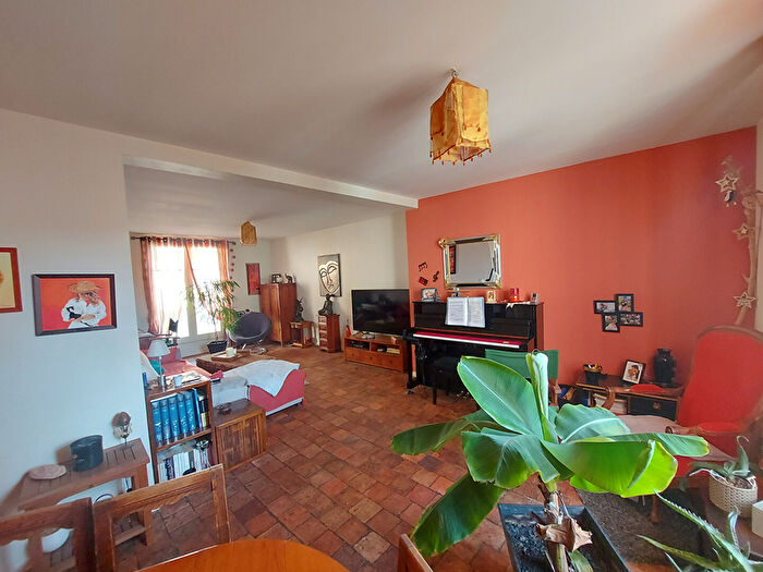 Appartement à vendre - Vernouillet - 4 pièces - 2 chambres