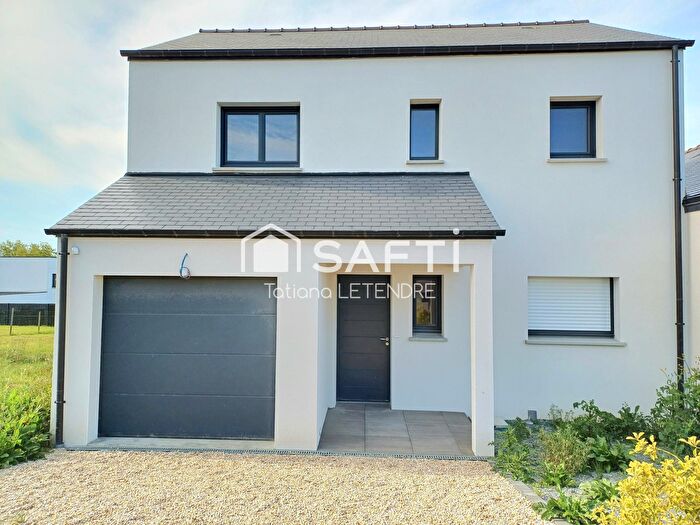 Montreuil-le-Gast : Maison 6 pièces à vendre