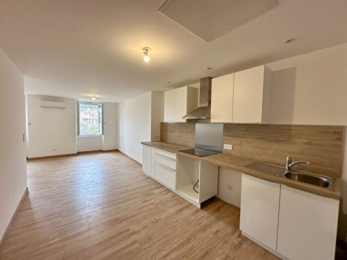 Appartement à vendre - Carnoules - 2 pièces - 1 chambre