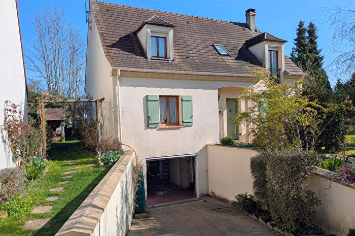 Maison à vendre - Viarmes - 7 pièces - 5 chambres