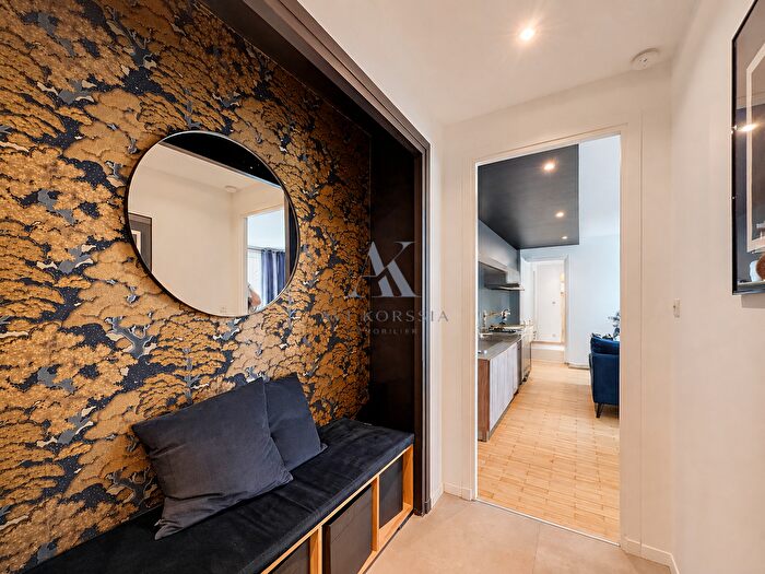 Appartement 5 pièces à Bron, à louer