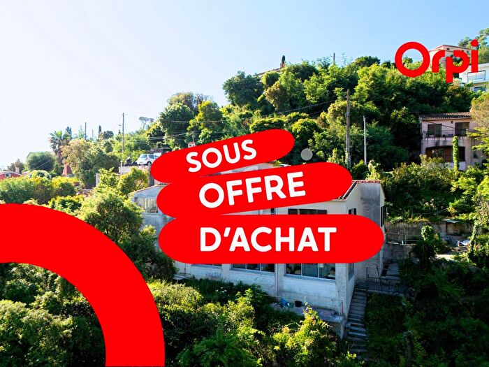 Maison à vendre - Mandelieu-la-Napoule, Les Termes - 6 pièces - 4 chambres