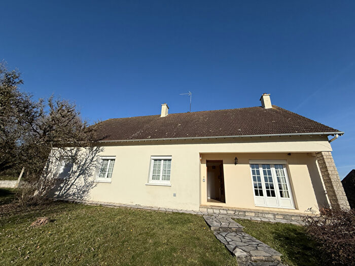 Maison à vendre - Neuvy-Deux-Clochers - 9 pièces - 5 chambres