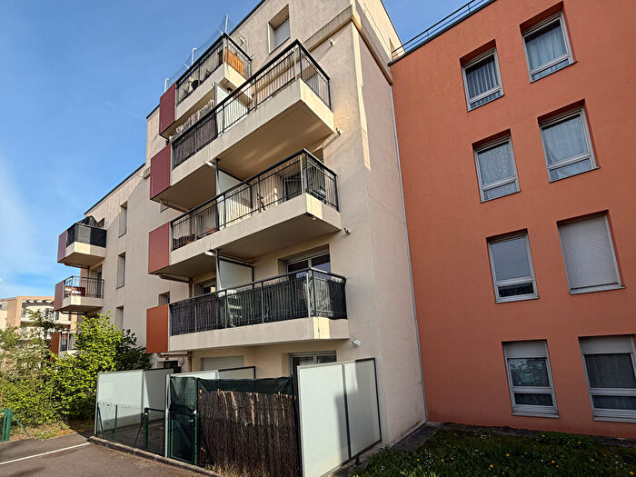 Pierre-Bénite : Appartement 2 pièces à vendre
