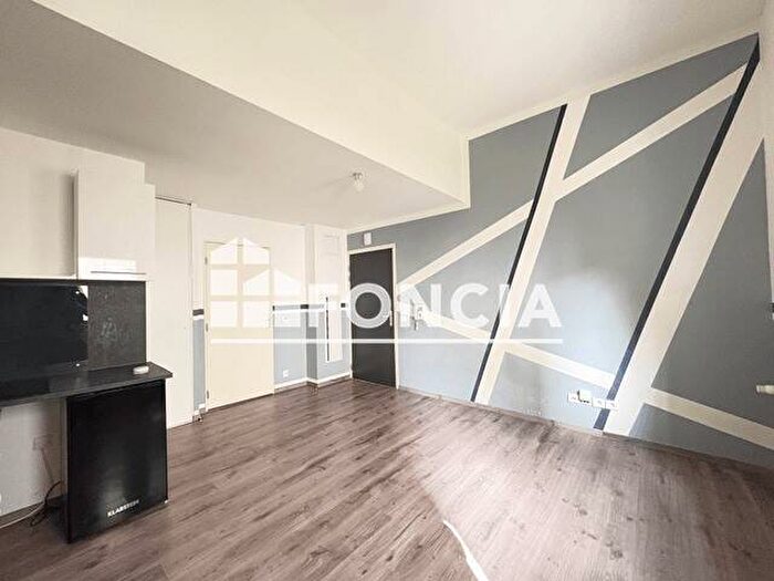 Appartement à louer - Centre, Le Petit-Quevilly - 1 pièce