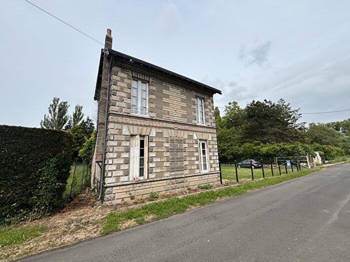 Chouzé-sur-Loire : Maison 4 pièces à vendre