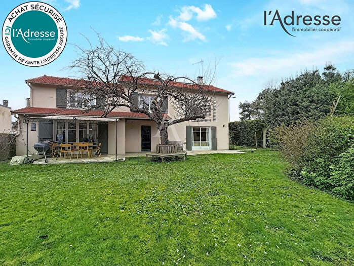 Maison à vendre - Suresnes - 6 pièces - 5 chambres