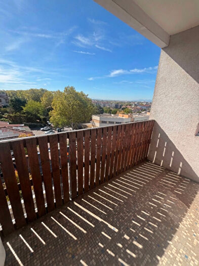 Appartement 2 pièces à Décines-Charpieu, Bonneveau, à vendre