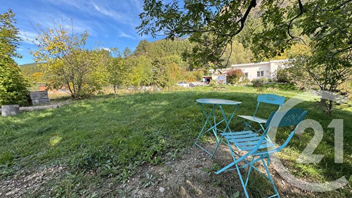 Maison à vendre - La Bâtie-Neuve - 5 pièces - 4 chambres