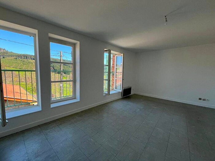 Saint-Bonnet-le-Troncy - Appartement 5 pièces à louer