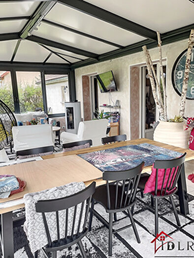 Maison à vendre - Chalindrey - 6 pièces - 4 chambres